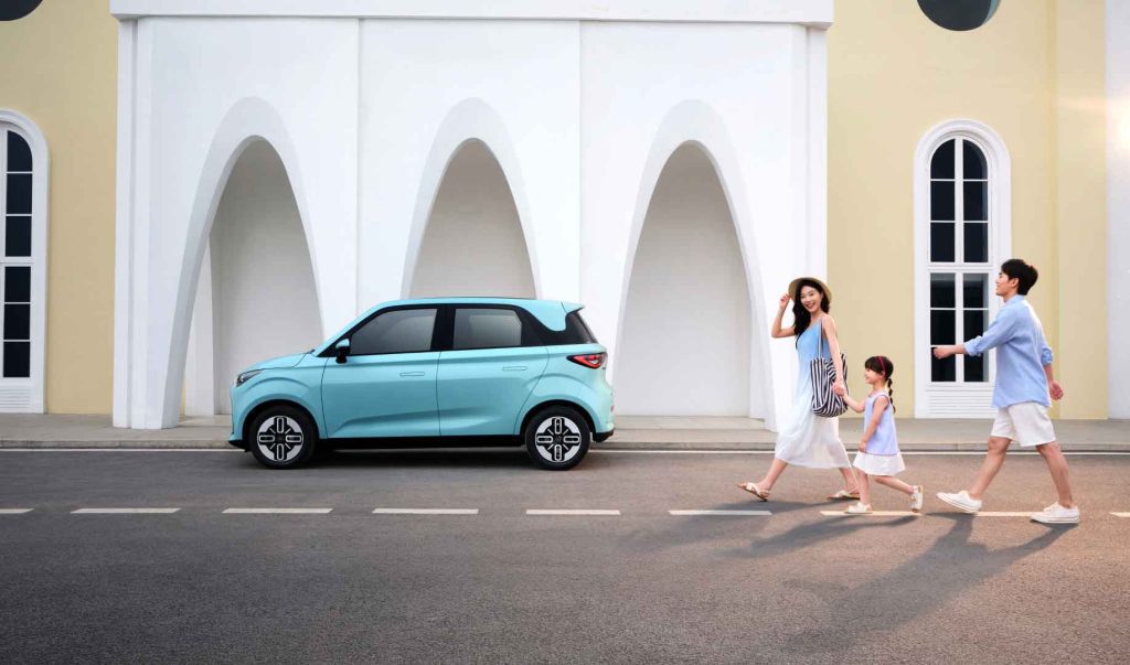 Chinese Mini Electric Car - Available for as Low as $3,000 | Jinyu Autos
